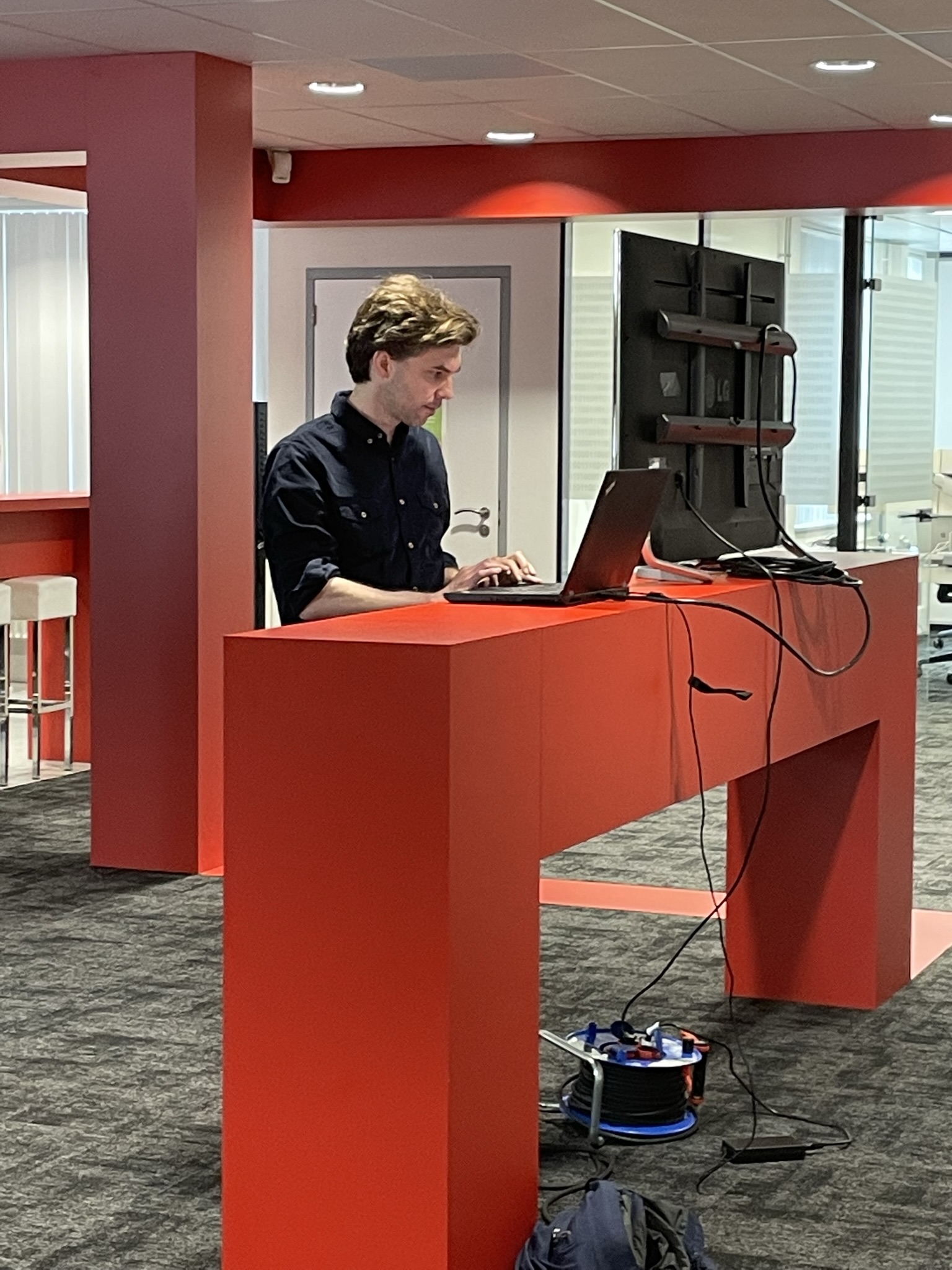 MANTIS vision [iMAgiNg Technologies of Industry and Security vision ...